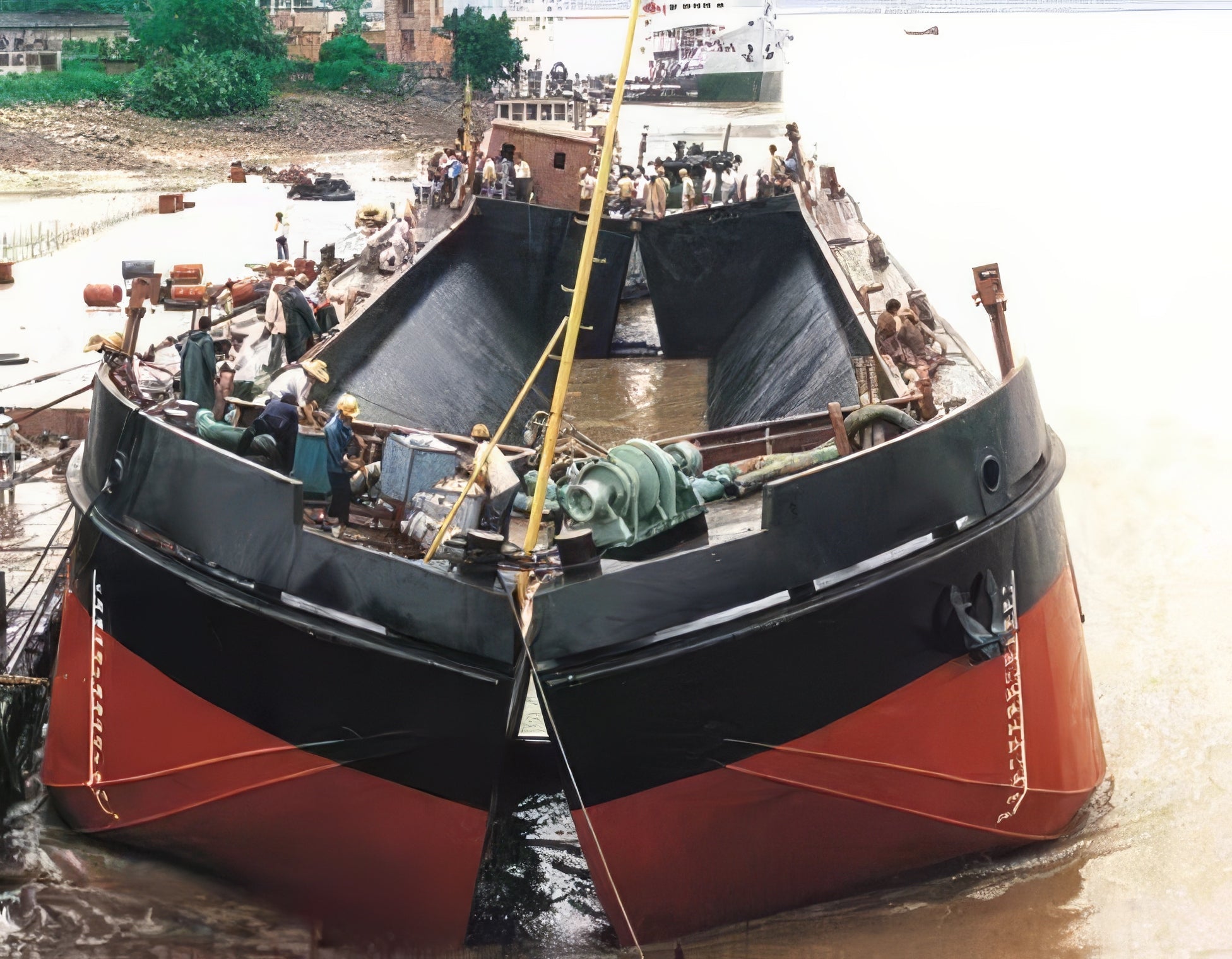 Split Hopper Barges – JIANGSU HAIZHONGZHOU SHIPPING INDUSTRY LTD ...