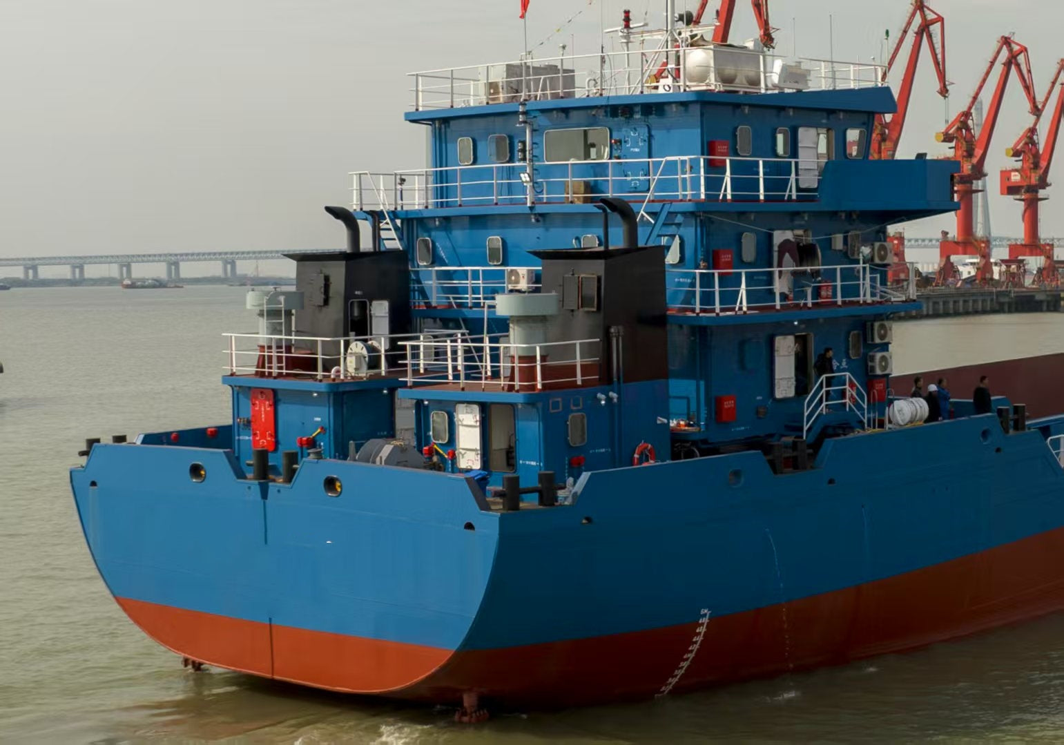 2600 m³ Split Hopper Barge – JIANGSU HAIZHONGZHOU SHIPPING INDUSTRY LTD ...