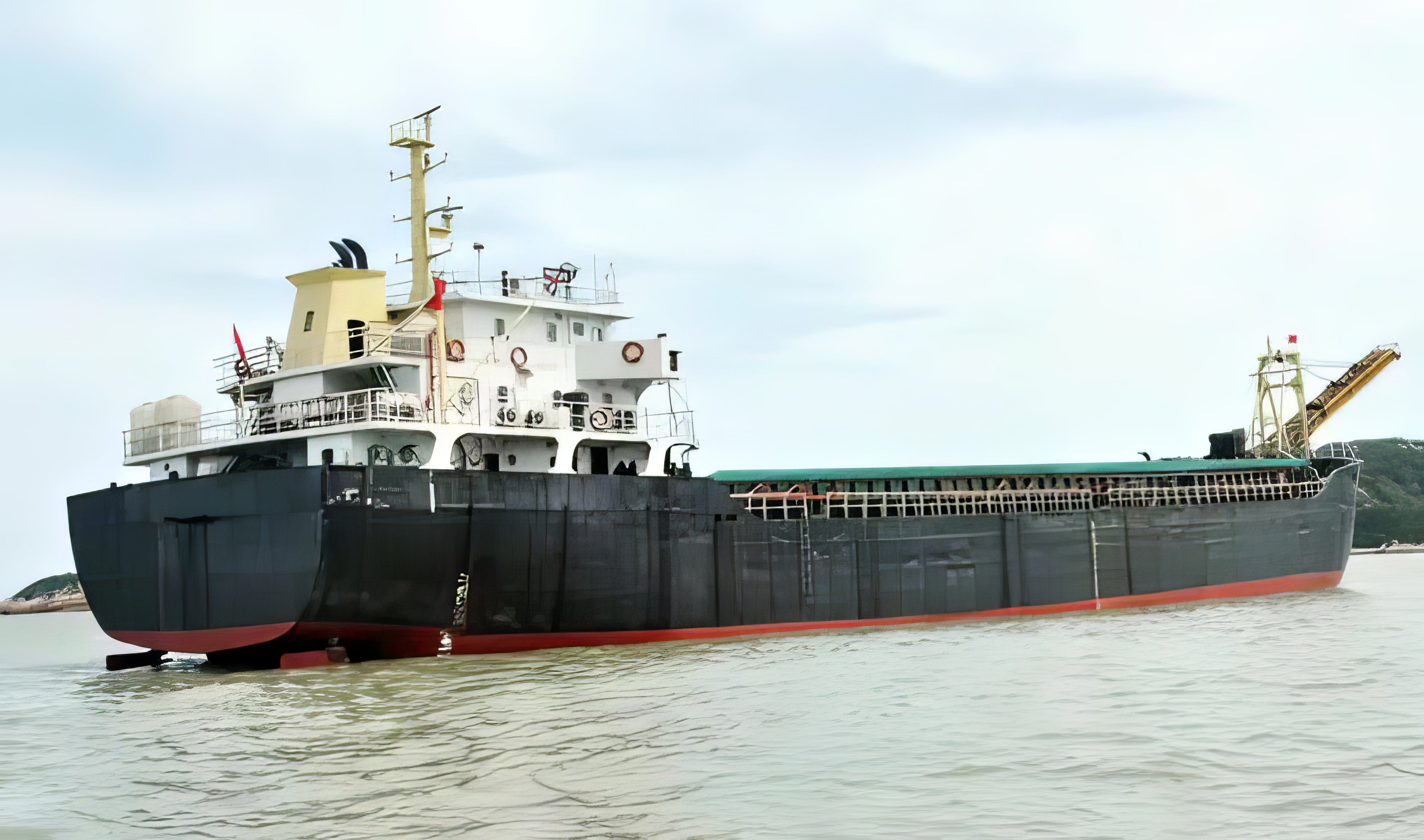 SELF-SUCTION AND SELF-DISCHARGE SAND SHIP – HZZ SHIPYARD & ZHONGSHENG ...